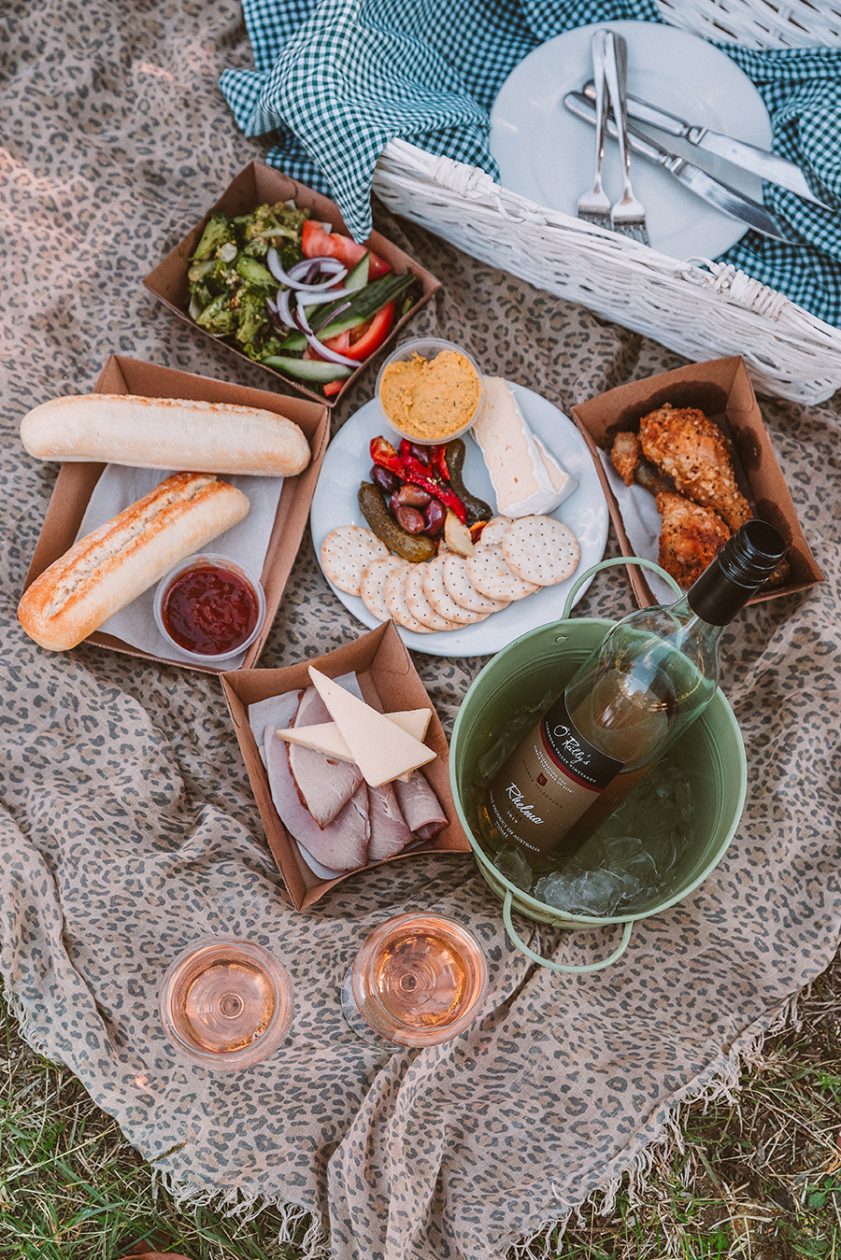 Shop Picnic Baskets Online - O'Reilly's Canungra Valley Vineyards